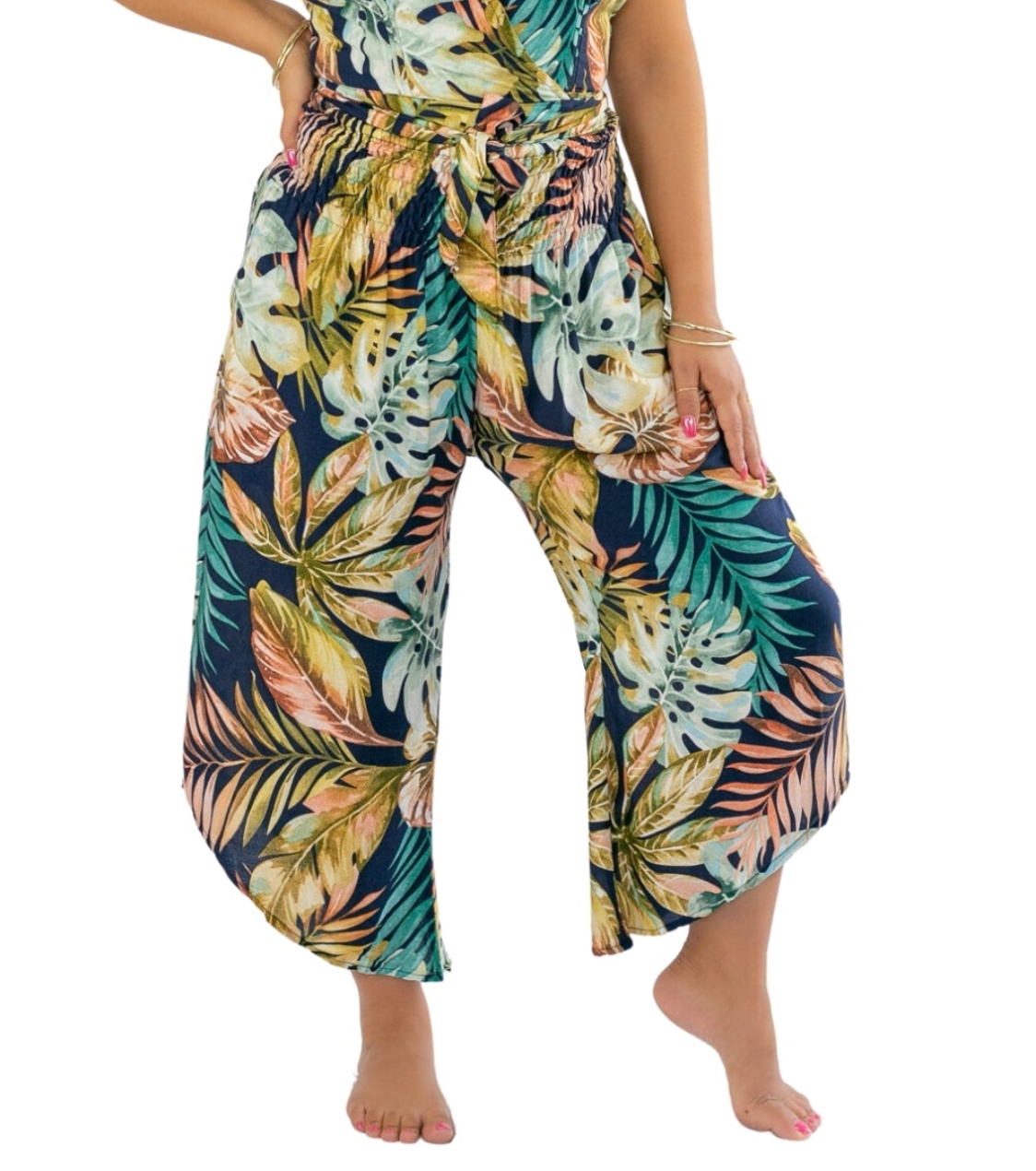 Hawaiian Luau Flared Capris | The Artistic Flip Flop